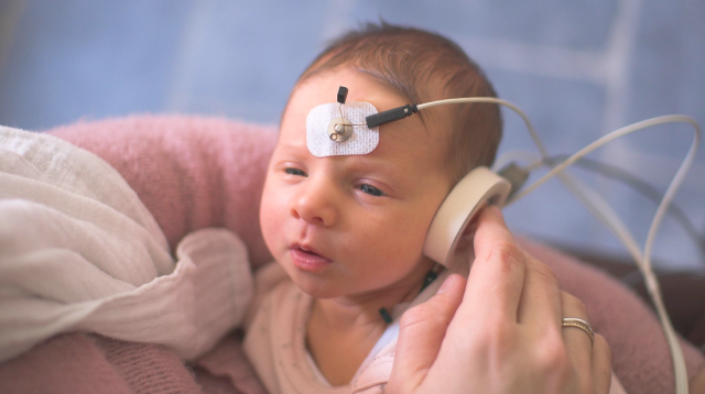 De gehoortest bij je baby